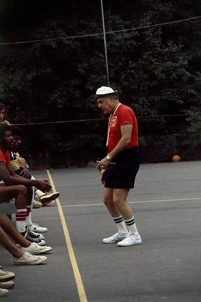BOSTON CELTICS HEAD Coach Red Auerbach Coaches 1975 OLD PHOTO 2 EUR 5 ...