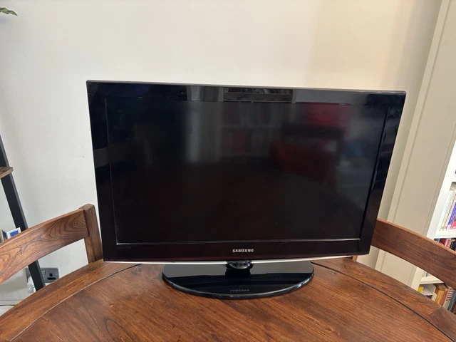 SAMSUNG 32 INCH, with Chrome Cast (Smart TV) £52.72 - PicClick UK