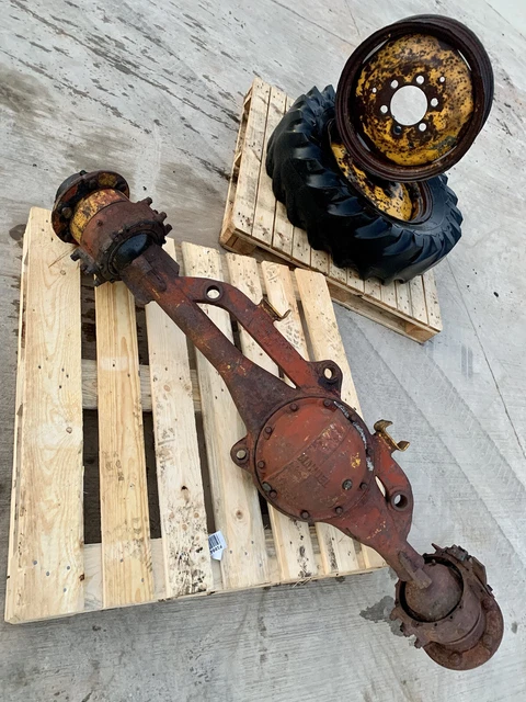 FORDSON MAJOR TRACTOR Selene 4WD Front Axle & Wheels Like Roadless £350 ...