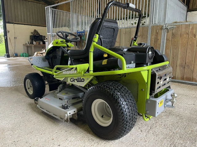 GRILLO MD 28 AWD Ride On Mower EUR 8.935,43 - PicClick FR