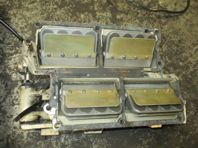 1986 JOHNSON 90HP Outboard 2-stroke J90TLCDC intake manifold/reed ...