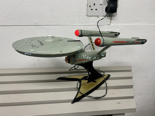 REVELL STAR TREK U.S.S Enterprise NCC-1701 Model 04991 1:600 WITH ...