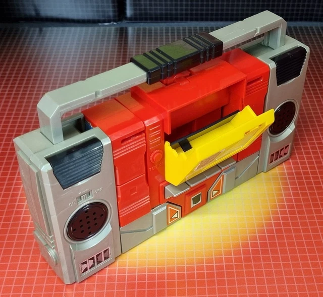 VINTAGE HASBRO TRANSFORMERS G1 Autobot Comms Boombox Blaster Complete w ...