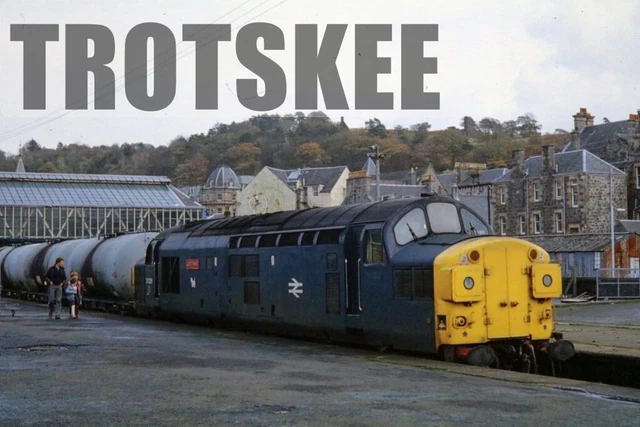 35MM SLIDE BR British Railways Diesel Loco Class 37 37026 Oban 1982 ...