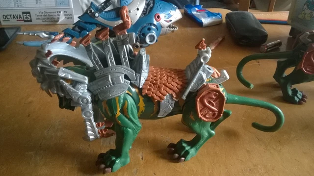 MOTU 200X MASTERS of the universe 200x Battlecat Vs snakeman motu 2002 ...