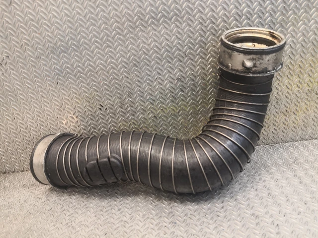 MERCEDES-BENZ W203 C 200 Kompressor Intercooler Hose Pipe 2035280682 1. ...