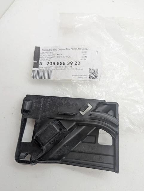 NEW GENUINE MERCEDES Benz W205 C-class Front Bumper RH Lower Mounting ...