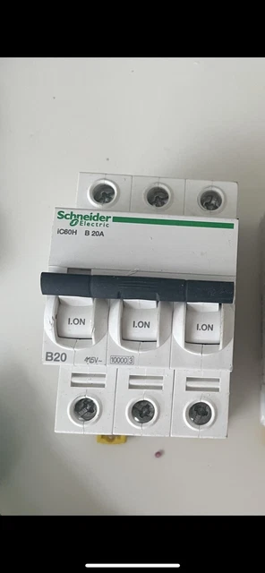 SCHNEIDER MCB 20 Amp Triple Pole 3 Phase Type B 20A C60HB320 Merlin Gerin 25871 £14.50 - PicClick UK