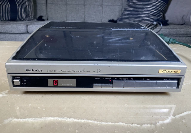 VINTAGE TECHNICS SL-J2 Direct Drive Turntable PARTS Powers On Linear ...