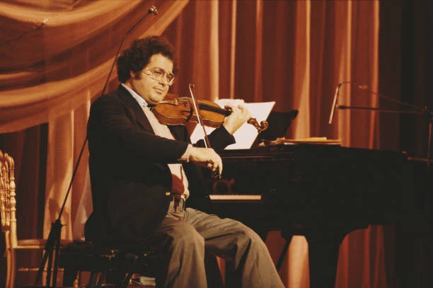 ISRAELI-AMERICAN VIOLINIST ITZHAK Perlman 1981 OLD MUSIC PHOTO 2 $8.50 ...