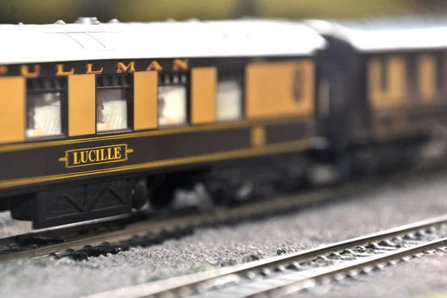 HORNBY R229 LUCILLE Pullman Coach Long Version Silver Roof vgc OO Brown ...