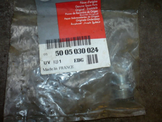 RACCORD ESSENCE ET hydraulique renault truc 50 05 030 024 EUR 10,00 ...