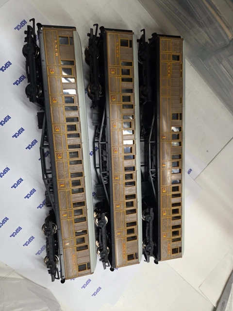 HORNBY FLYING SCOTSMAN / Mallard Gresley Teak Coaches # 4237 # 22357 ...