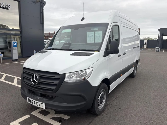 MERCEDES-BENZ SPRINTER 2.0 315 CDI PRO RWD L2 H2 Euro 6 (s/s) 5dr ...