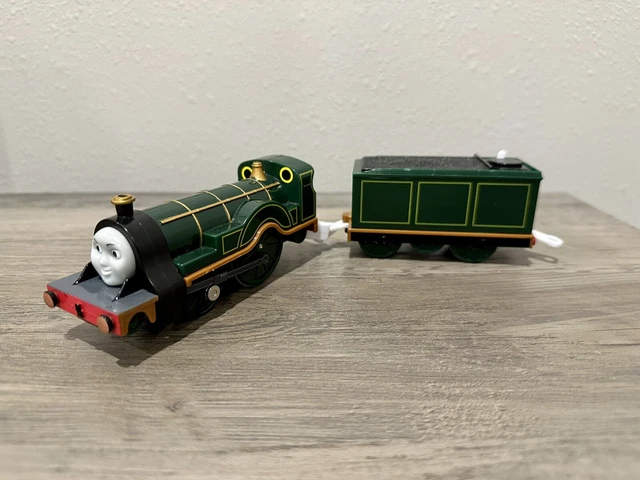 THOMAS & FRIENDS Trackmaster EMILY Motorized Train Hit Toy Company 2006 ...