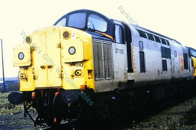 35MM RAILWAY SLIDE Diesel Electric Locomotive 37110 Dated 1992 (RB89) £ ...