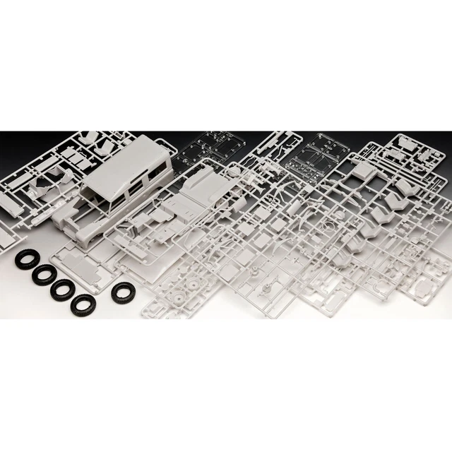 LAND ROVER SERIES III 1:24 British Classix 4x4 Model Kit Revell 67047 £ ...