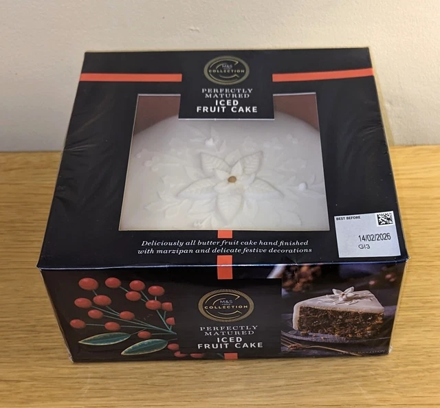 M&S PERFECTLY MATURED Iced Fruit Cake 950g, Hand Finished Christmas ...