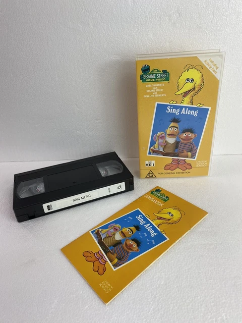 MY SESAME STREET Home Video Sing Along With Book 1992 £27.01 - PicClick UK