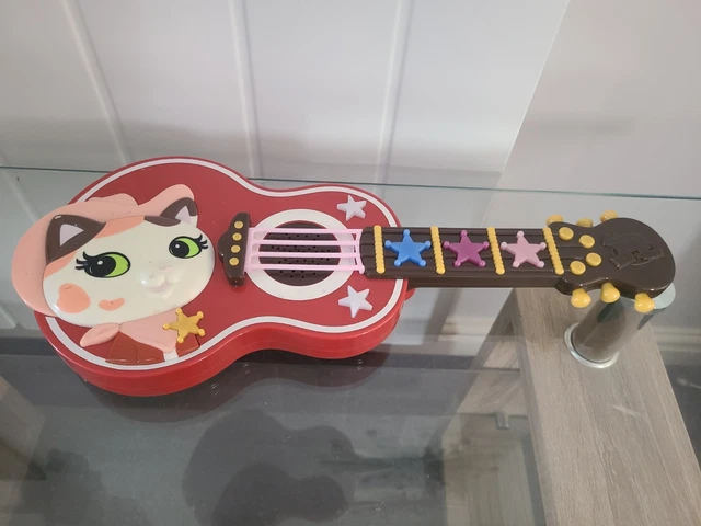 DISNEY JUNIOR SHERIFF Callie Wild West Musical and Light Up Guitar £14. ...
