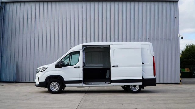 MAXUS DELIVER 9 2.0 D20 150 High Roof Van High Volume/High Roof Van ...