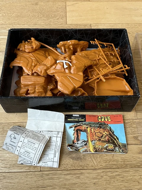 AURORA PREHISTORIC SCENES Cave Kit Extremely Rare Dinosaur Cave Man £9. ...