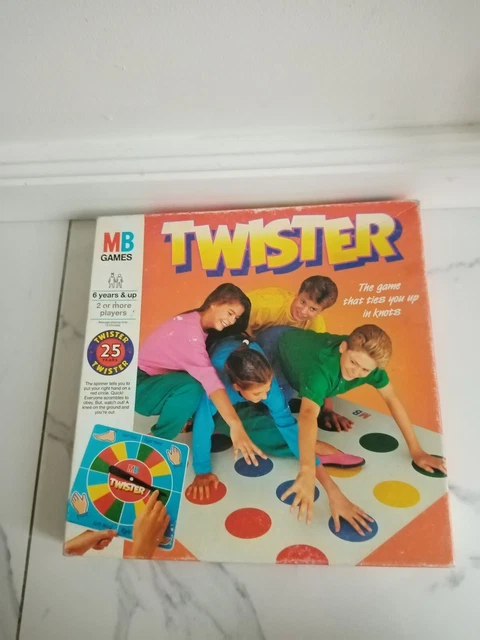 VINTAGE MB GAMES Twister 1981 Family Game Complete With Mat & Spinner ...