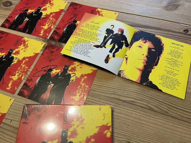 TWENTY ONE PILOTS 21 PILOTS Cd Clancy + AUTOGRAPHED ART CARD signed ...