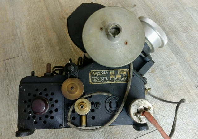 RARE MOVIOLA MODEL D / Cinema Viewer 35mm/110V Serial No 2217/Hollywood ...
