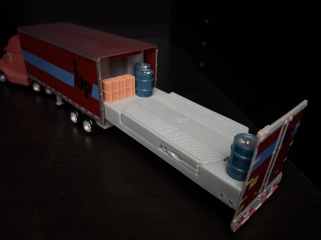 DISNEY PIXAR CARS Oliver Lightload Hauler £57.88 - PicClick UK