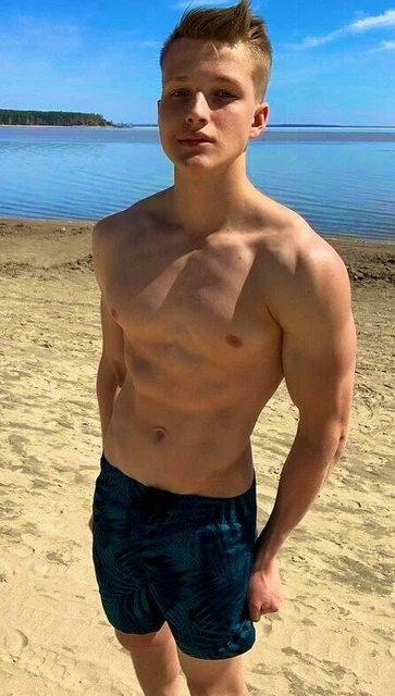 Shirtless Male Muscular Beefcake Beach Blond Jock Smooth Man Photo 4x6