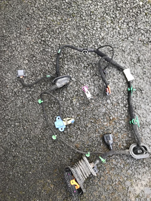 VW GOLF MK5 Wiring Loom Passenger Side 3 Door £10.00 - PicClick UK