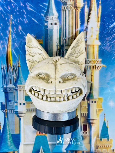 DISNEY GALAXY’S EDGE Savi’s Lightsaber Pommel Hilt Creature Carving ...