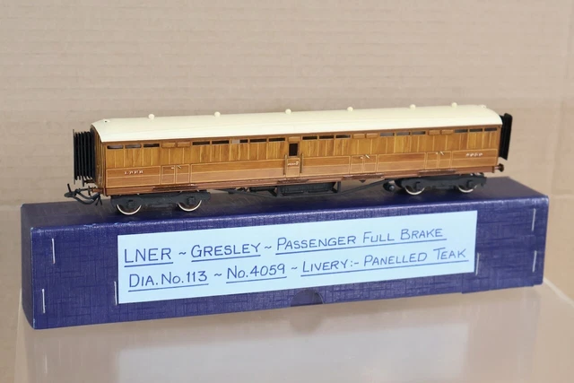 LAWRENCE SCALE MODELS STUDLEY KIT BUILT LNER PASSENGER FULL BRAKE COACH ...