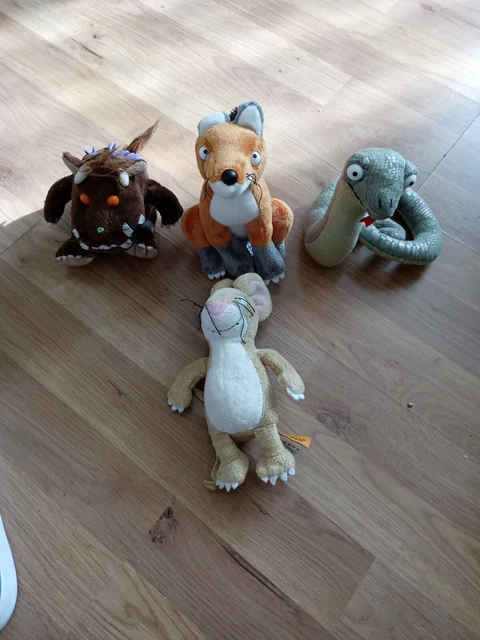 THE GRUFFALO+GRUFFALO'S CHILD Books Gift Set+4 Character Soft Plushies ...