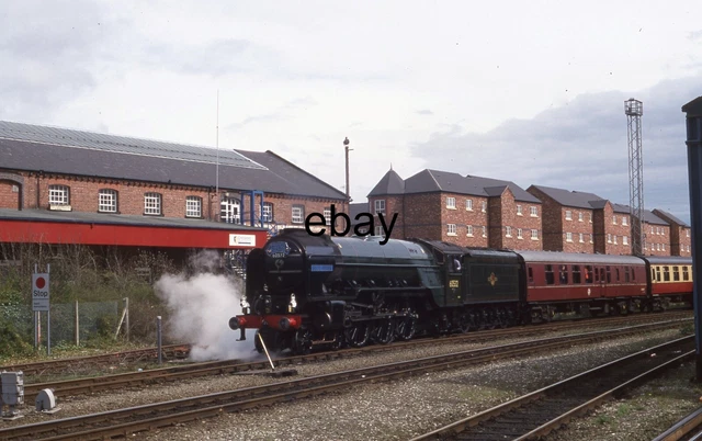 35MM RAILWAY SLIDE - BR Steam Loco A2 Class Blue Peter 60532 @ Chester ...