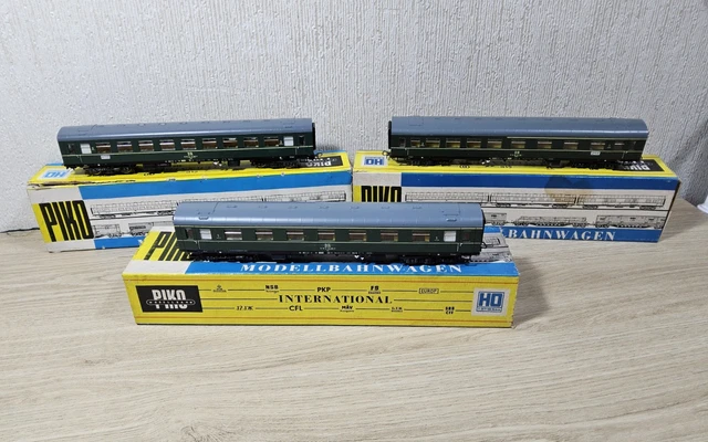 PIKO RAILWAYS, 3 GREEN DB REKO COACHES BOXED, H0/00 GAUGE, No 6507 TO ...