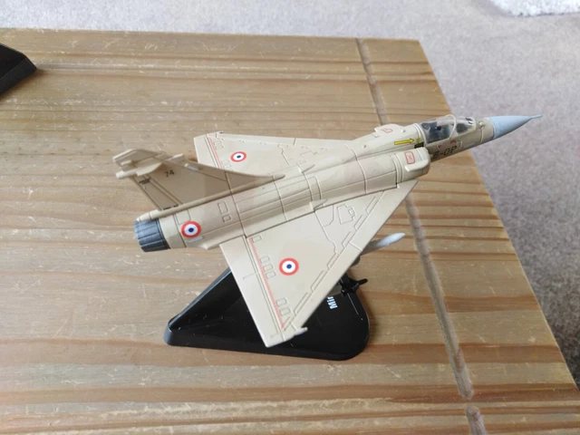 FABBRI DIECAST MODEL Aircraft 1:100 Dassault Mirage 2000 French AF ...