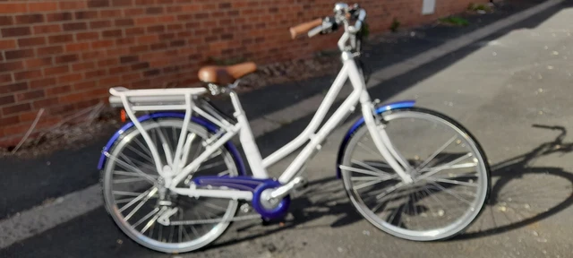 VICTORIA PENDLETON SOMERBY Electric Hybrid ebike, 17" frame, good ...