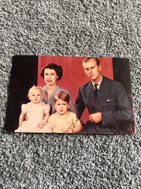 THE ROYAL FAMILY, Queen Elizabeth II, Duke, Children, Vintage Chrome ...