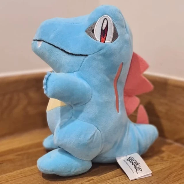 TOTODILE OFFICIAL POKEMON Plush Soft Cuddly Toy Jazwares 2022 (Approx 8 ...