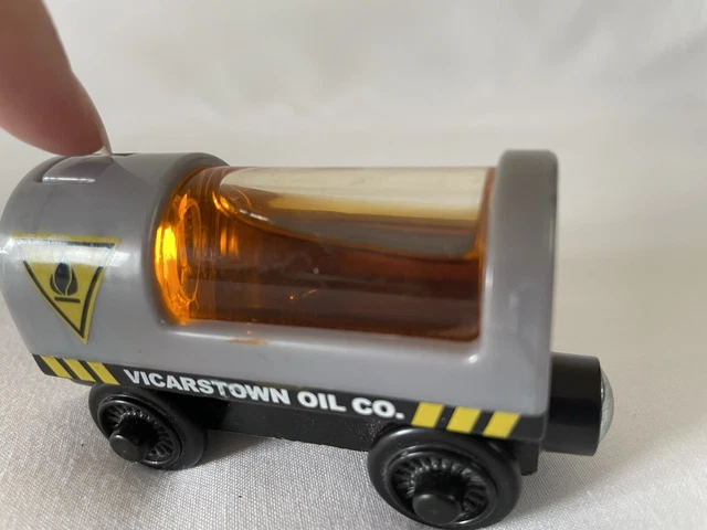 THOMAS AND FRIENDS Oil Truck Car Wooden Light Up Brio Compatible P&P ...