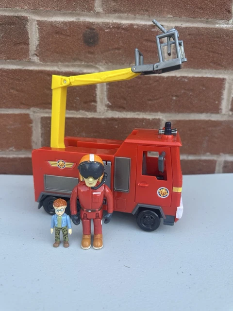 FIREMAN SAM JUPITER Fire Engine With Figures Norman Price Tom Thomas £5 ...