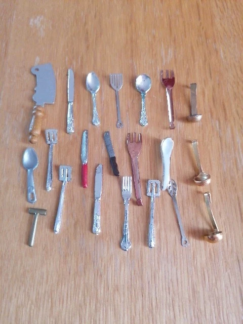 VICTORIAN DOLLS HOUSE Kitchen Utensils Items X 21 1/12 Scale Poss DHE £ ...