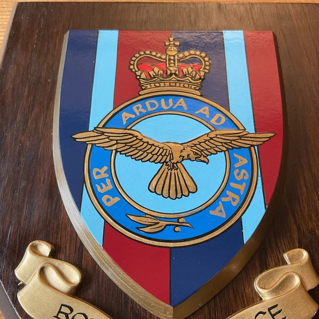 VINTAGE HAND PAINTED Royal Air Force (Raf) Plaque/Shield £42.00 ...