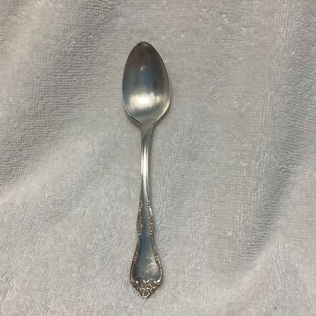 VINTAGE ONEIDA COMMUNITY Silver Plate Spoon ~ Fredericksburg Pattern $3 ...