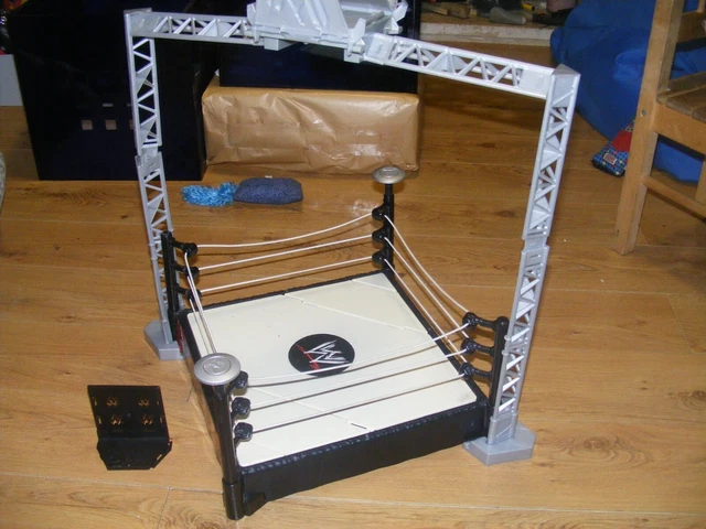 WWE SPRING LOADED Wrestling Ring RAW Scaffolding Playset for Figures ...