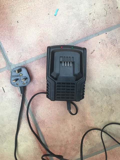 ERBAUER 18V LI-ION 3A Extra Fast Battery Charger ERB607CHR £45.00 ...