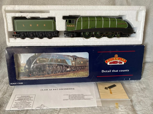 BACHMANN 31-956 CLASS A4 Golden Eagle LNER Locomotive 4482 £208.68 ...