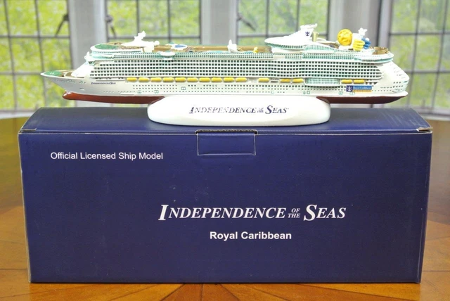 ROYAL CARIBBEAN CRUISE Line Scale Model Ship Replica INDEPENDENCE of ...